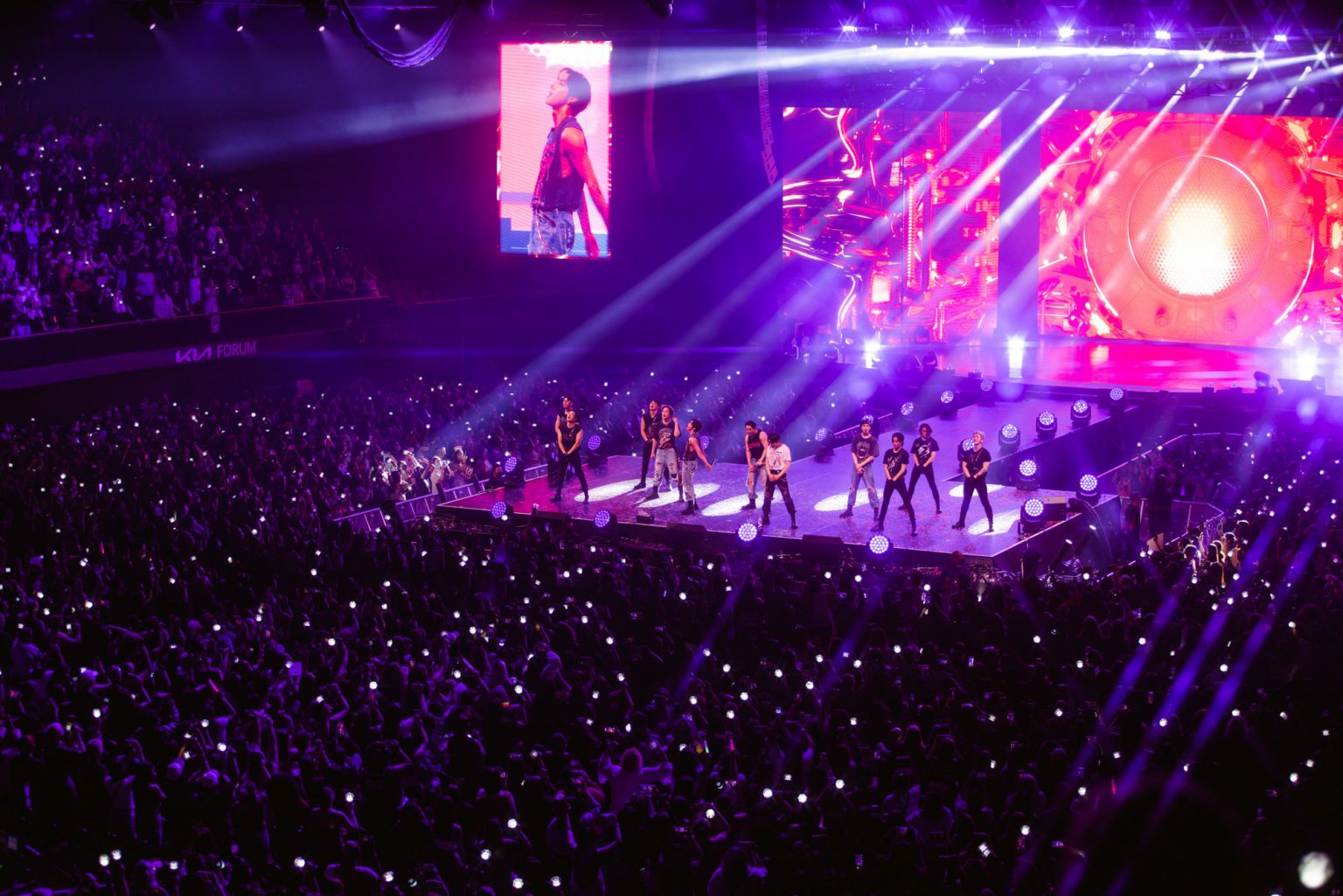 [RECAP] Monsta X Closes Out their US Tour with Powerful Kia Forum ...
