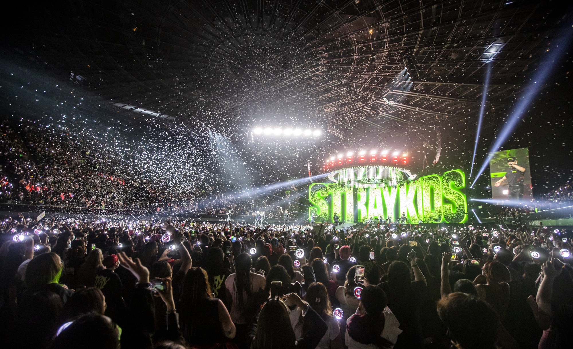 [RECAP] Stray Kids’ 2nd World Tour Unleashes LA’s Inner “Maniac” - K ...