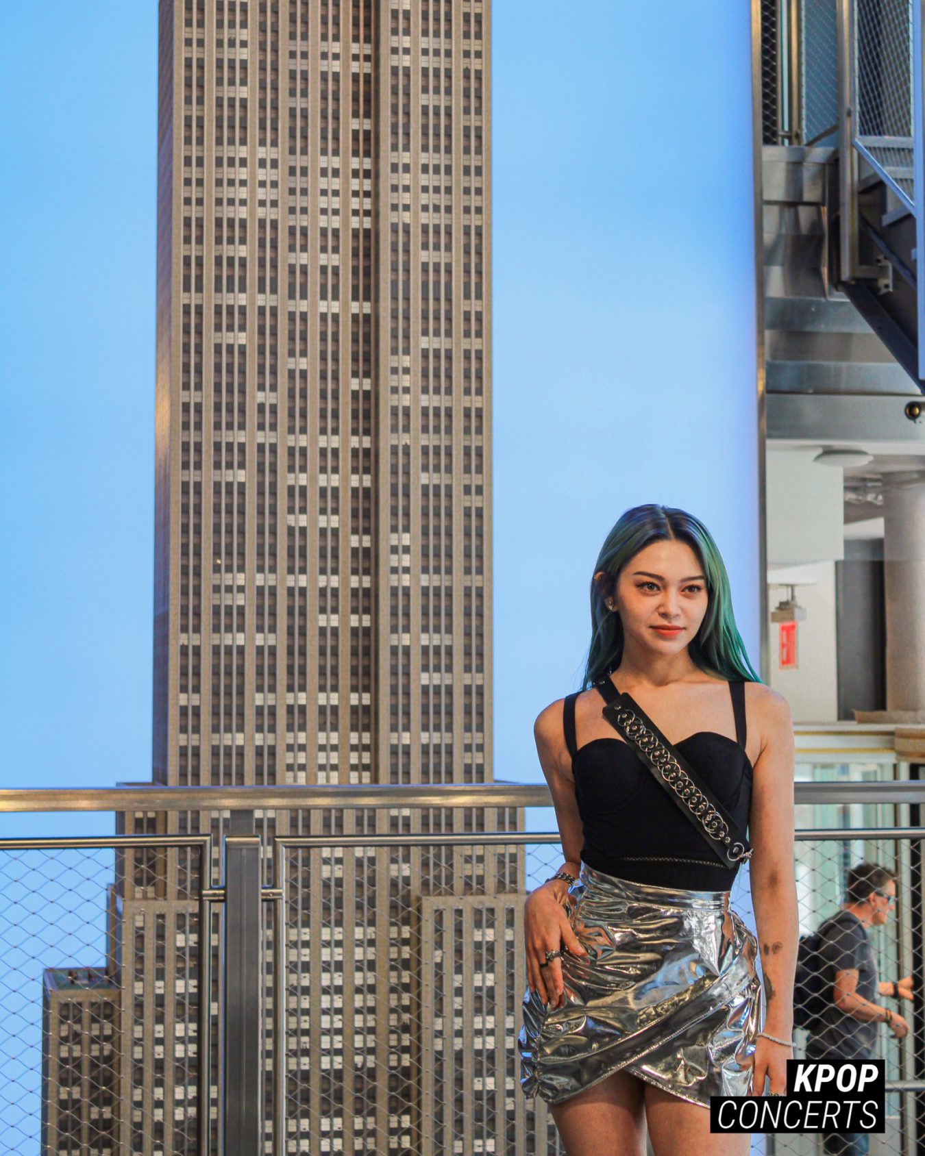 [GALLERY] AleXa at New York's Empire State Building - K-Pop Concerts