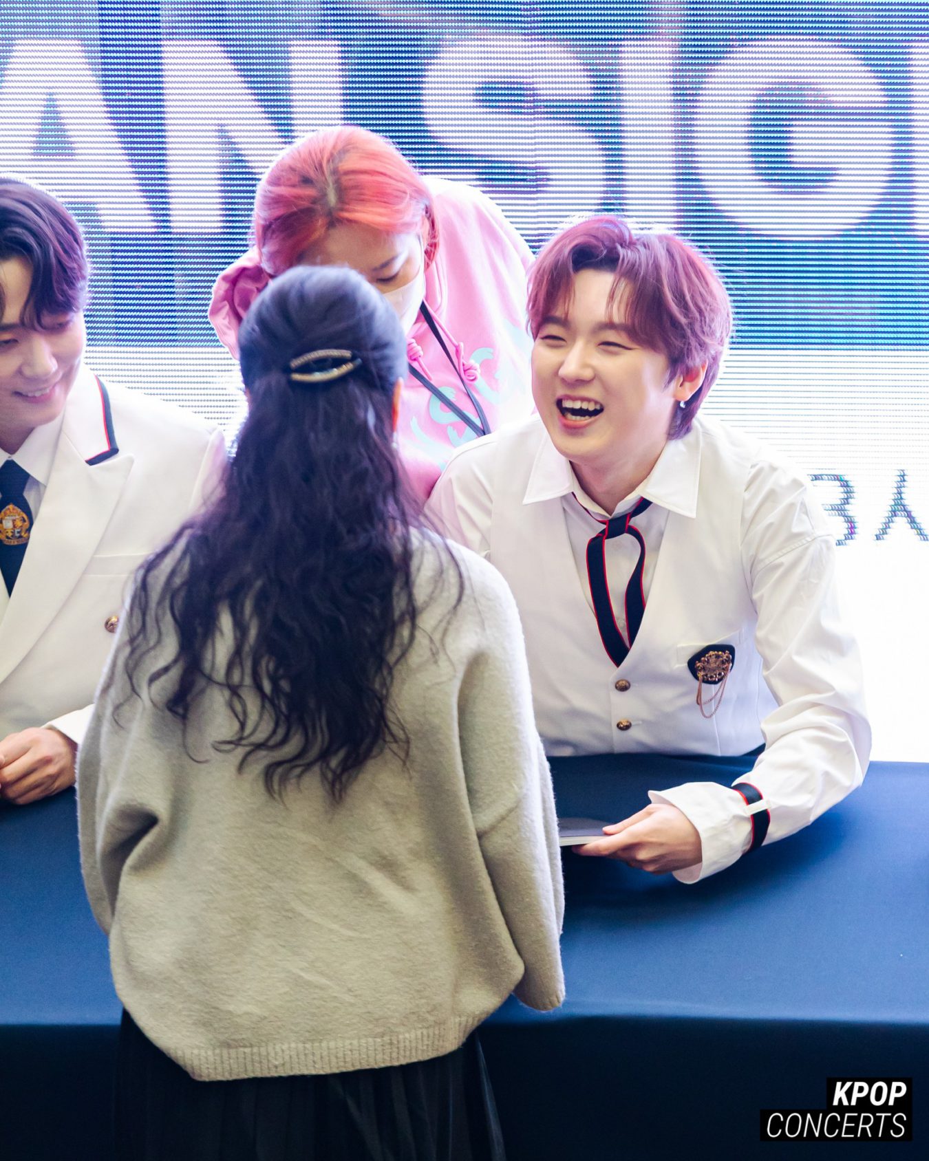 [GALLERY] Forestella Meets Fans at Los Angeles Fan Sign Event - K-Pop ...