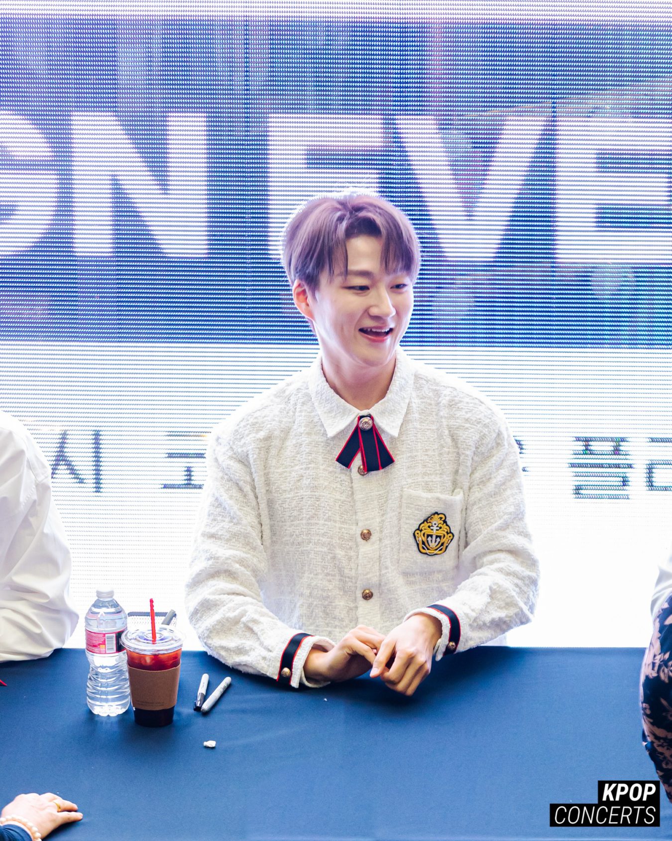 [GALLERY] Forestella Meets Fans at Los Angeles Fan Sign Event - K-Pop ...