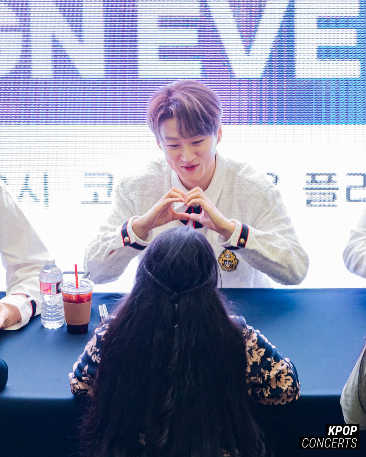 [GALLERY] Forestella Meets Fans at Los Angeles Fan Sign Event - K-Pop ...