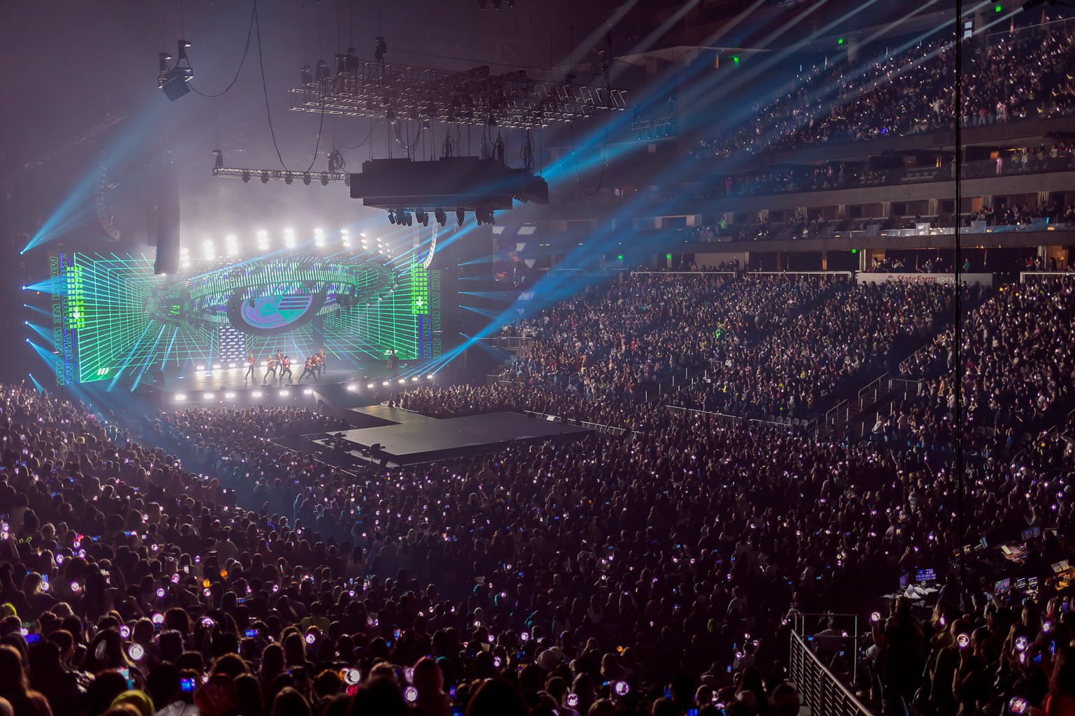 [GALLERY] Stray Kids 2nd World Tour "Maniac" in USA - K-Pop Concerts
