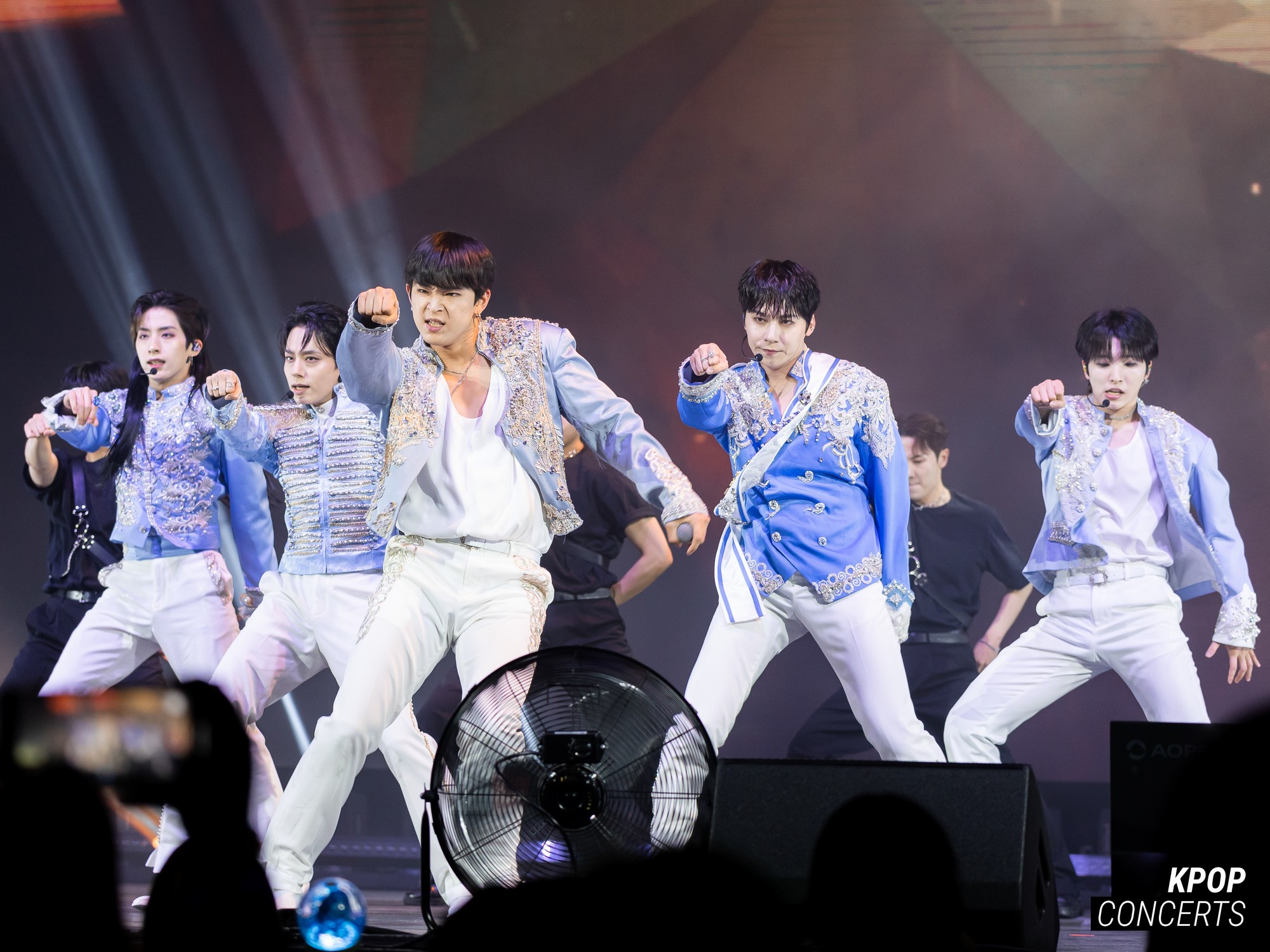 [GALLERY] ONEUS 2nd WORLD TOUR : La Dolce Vita in Los Angeles - K-Pop ...