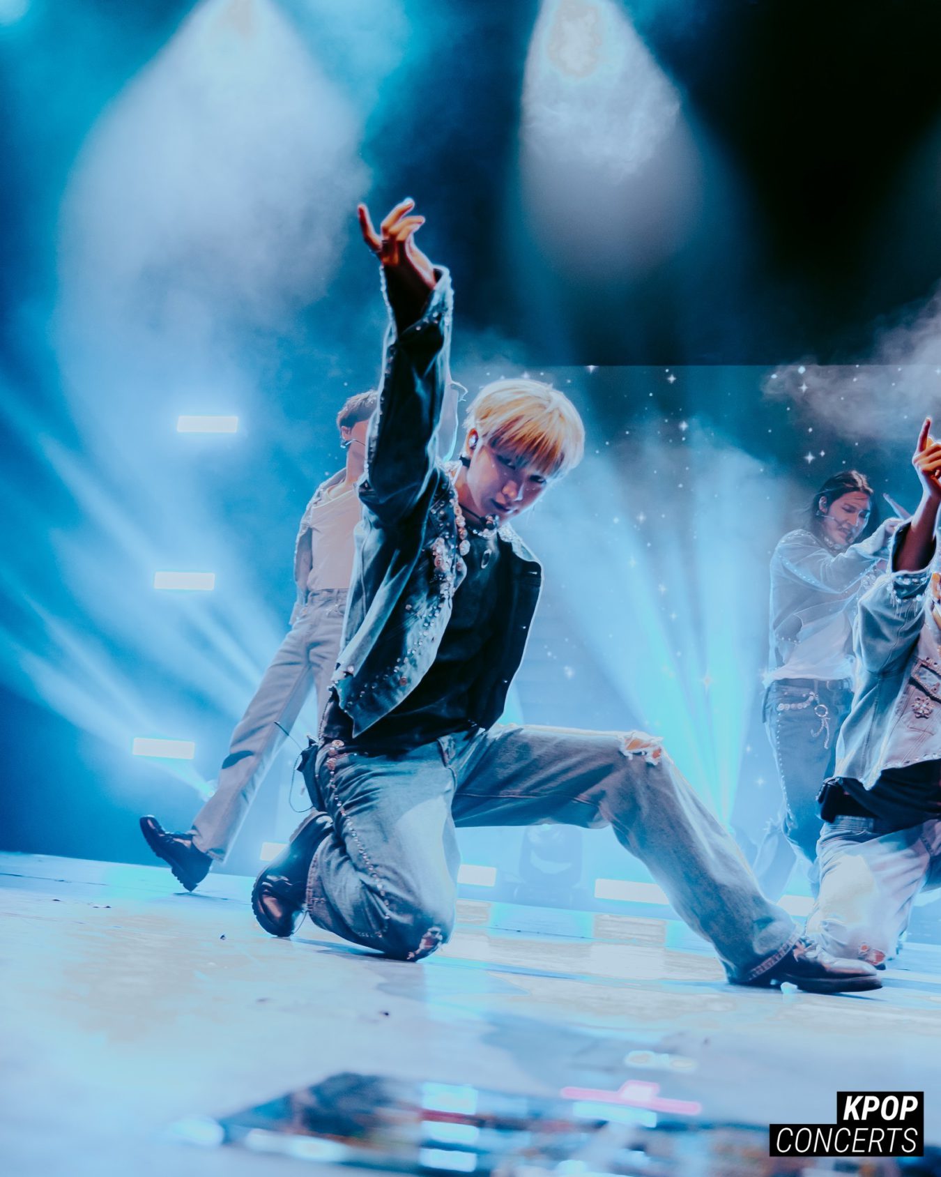 [GALLERY] OnlyOneOf 2024 World Tour "dOpamine" in Los Angeles - K-Pop ...