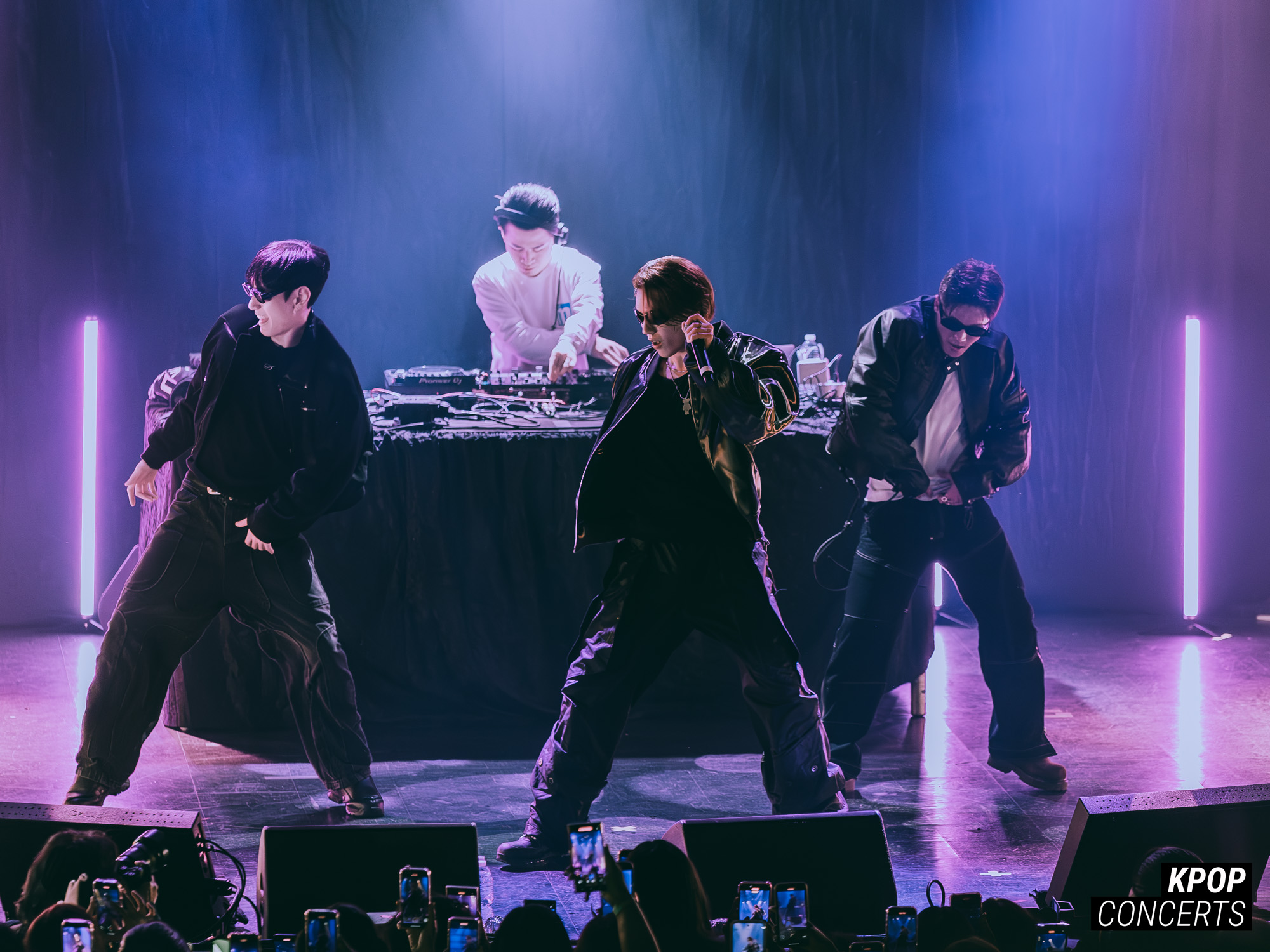 [GALLERY] 2025 YUGYEOM TOUR [TRUSTY] in Los Angeles - K-Pop Concerts